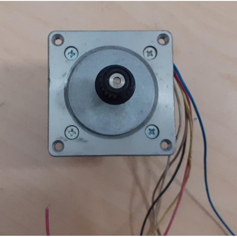 MOTORE PASSO PASSO TEC STEPPING MOTOR SPH-54AB-107 USATO MOTORE PASSO PASSO TEC STEPPING MOTOR SPH-54AB-107 USATO