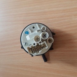 PRESSOSTATO CODICE 12473279/1 PER LAVATRICE REX RL 654 PV sva